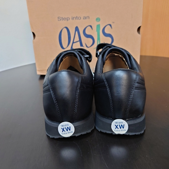 Oasis | Shoes | New Oasis Trek Sneakers | Poshmark